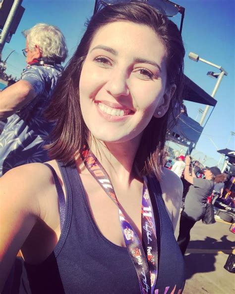 Amber Hahn Datingscammer Info