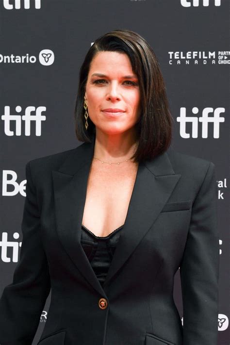 Picture Of Neve Campbell