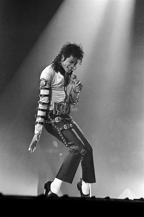 Michael Jacksons Best Style Moments Michael Jacksons Top Style Moments