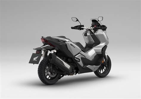 Adv 350 Un Nouveau Scooter Fait Son Apparition Dans La Gamme Honda