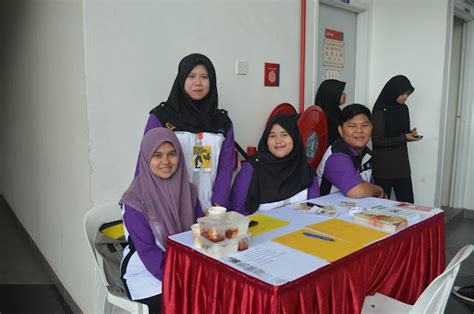 Karnival Kerjaya Fptp Uthm 2015 Norpadzlihatun Manap