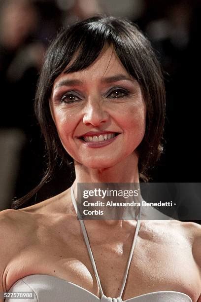 Maria De Medeiros Photos Photos And Premium High Res Pictures Getty