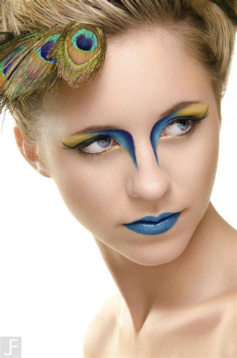 Peacock Eye Makeup