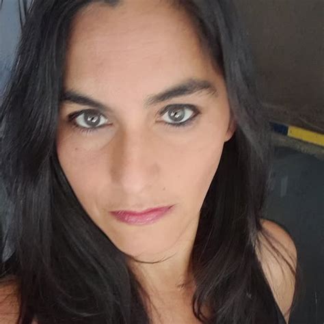 Lorena Orieta Lorena Orieta • Threads Say More