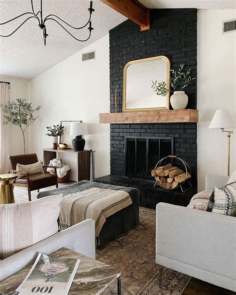 Living Room Decor Inspiration With Fireplace Mantle