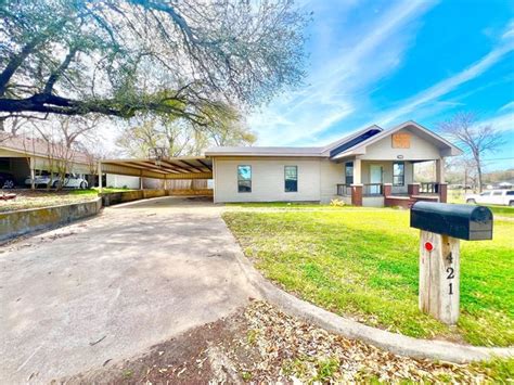 421 N 9th Ave Teague Tx 75860 ®