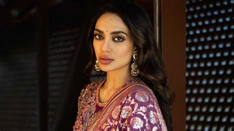 Ottplay Awards 2023 Sobhita Dhulipala Wins Best Actor Female