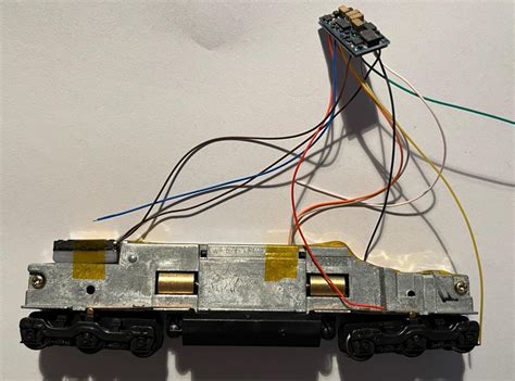 Converting An Old Kato U30c To Loksound