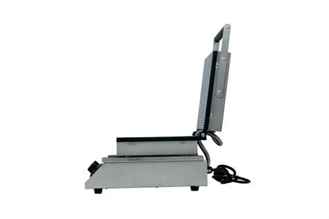 Stainless Steel Square Waffle Baker At ₹ 16500piece In Pune Id