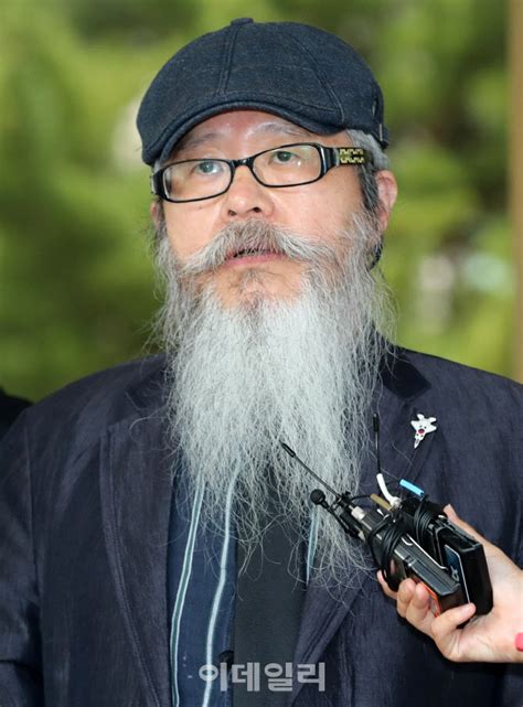 포토 발언하는 故 이예람 중사 아버지 이주완 씨