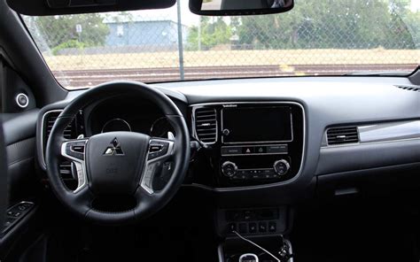 Comparison Mitsubishi Outlander Phev Gt 2020 Vs Toyota Sequoia