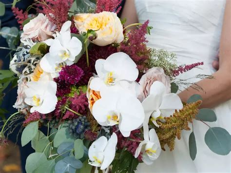 34 Stunning Orchid Wedding Bouquet Ideas For Your Special Day