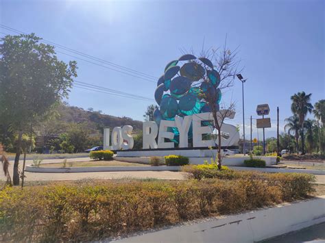 Emblema Y Recibimiento De Los Reyes Mich Ciudades Mundial De Rey