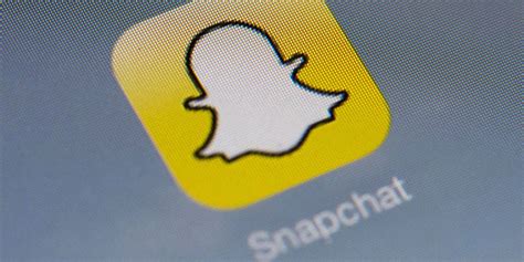 Hackers Leak 90 000 Snapchat Photos