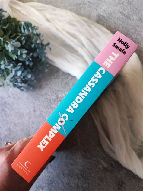 What I Read The Cassandra Complex By Holly Smale Roelia Reads