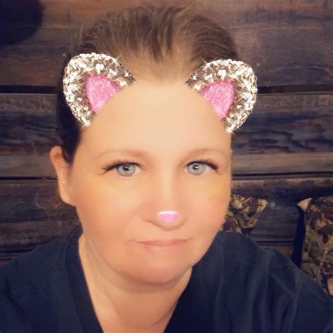 Tiffany Gamache Anyone Else Think Taylors Ring Is Not Facebook