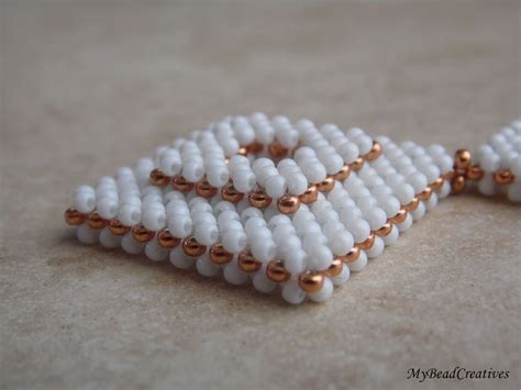 My Battle With Craw A Craw Harc How To Make Beads Beaded Jewelry Diy Beaded Bracelet Patterns