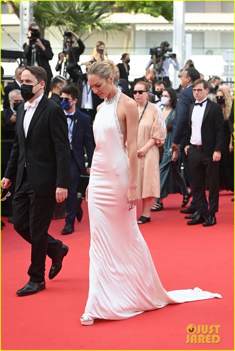 Diane Kruger Dazzled In A Jewel Lined Gown At Cannes Film Festival 2021