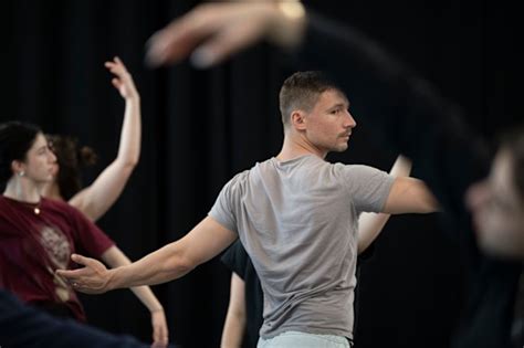 Resonance By James Batchelor Responds To The Legacy Of Tanja Liedtke For Sydney Dance Company
