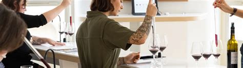 Latelier Assemblage Atelier Dégustation LÉcole Du Vin De Bordeaux