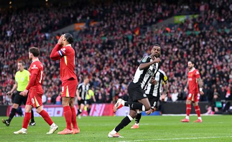 Liverpool Fans Give Instant Reaction After Alexander Isak Makes