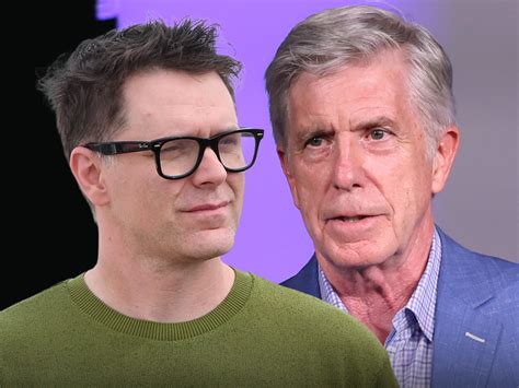 Bobby Bones Returns Mirrorball After Tom Bergerons Criticism Of His