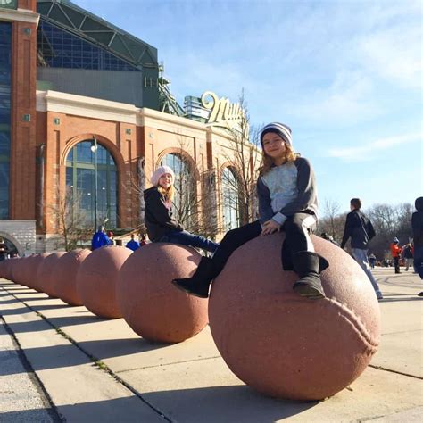 Swing Big Lasso The Moon