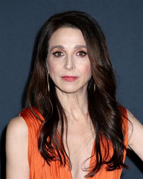 ‘two And A Half Men Star Marin Hinkle Files To Divorce Husband Of 25 Years