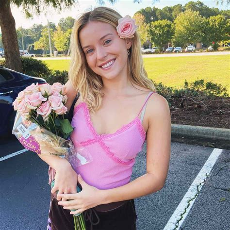Legally Blonde Prequel Series Casts Lexi Minetree As Young Elle Woods