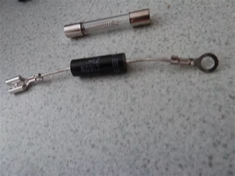 Kit Reparation Micro Onde Diode Cl01 12 Fusible 0 8a 5kv Differente