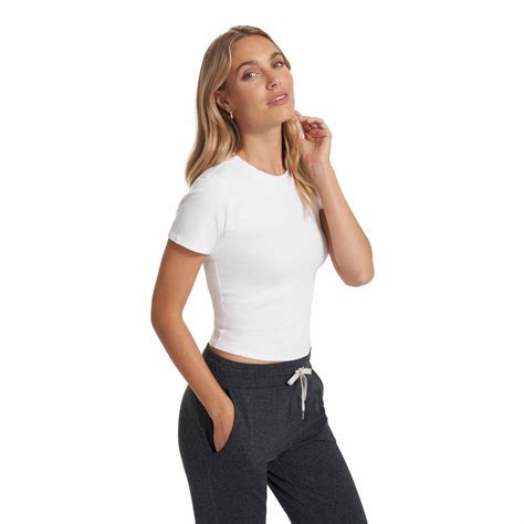 Playera Casual Vuori Pose Fitted De Mujer Innovasport