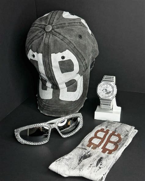 ‎⚜️بـــابـــی بــلــک⚜️‎ ‎ ️عینک از ۳۹۰ تا ۶۹۰ ت جوراب از ۱۲۰ تا ۴۹۰ ت ساعت از ۱۲۸۰ تا ۱۴۸۰ ت