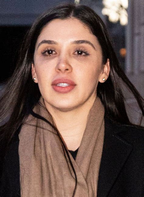 Emma Coronel Hermosas Curvas Ropa Vaquera Para Damas Zapatos Para Lluvia