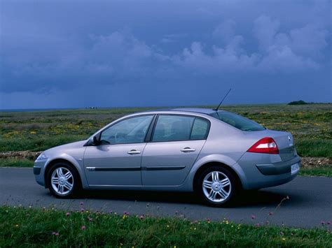 Renault Megane 2002 2003 2004 2005 седан 2 поколение технические