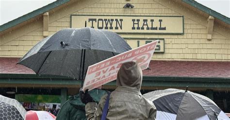 Letters Buc Ees In A Small Town We Are Not A Homeland Opinion