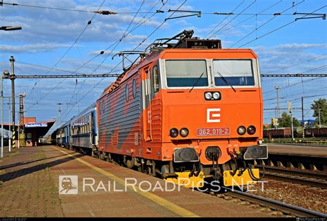 Škoda 69Er - 362 019-2 operated by České dráhy, a.s. taken by Andi97 ...