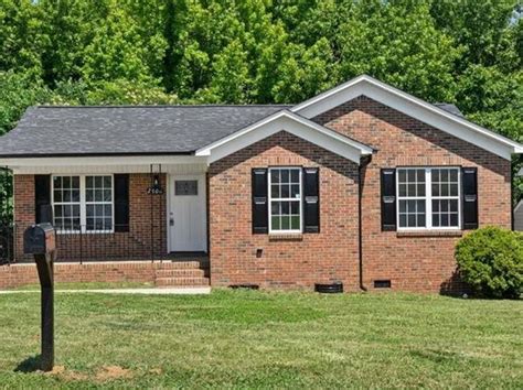 3 Bedroom Homes For Sale In Greensboro Nc Zillow