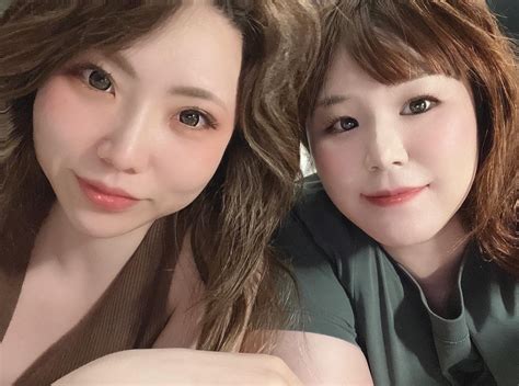 岩﨑 愛 昨日の続きです 無事に合流しららぽーと豊洲でささっとお夕食を食べ、買い出しも済みお部屋に戻りました😚 夜は夜鳴きそばラーメン、お風呂場にはアイスのサービスがあったり、細かい