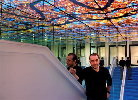 Une Fenêtre Lumineuse Vers Le Nouvel Univers De Mathieu Valade