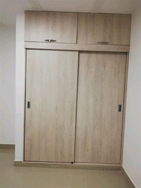 Closet Puerta Corrediza Puerta Para Closet De Madera Puerta