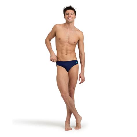 Discover 900 Gesture Reference And Figure Poses Ideas Body Reference