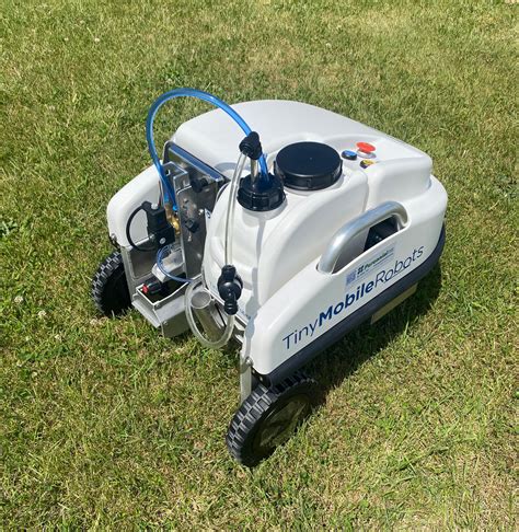 Refillable 10l Tank For Tiny Mobile Robot Sport — Perennial Sport And Turf