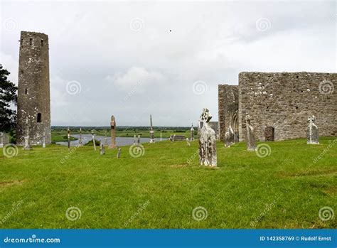 The Ancient Monastic City Of Clonmacnoise In Ireland Stock Image Image Of Building Abbot
