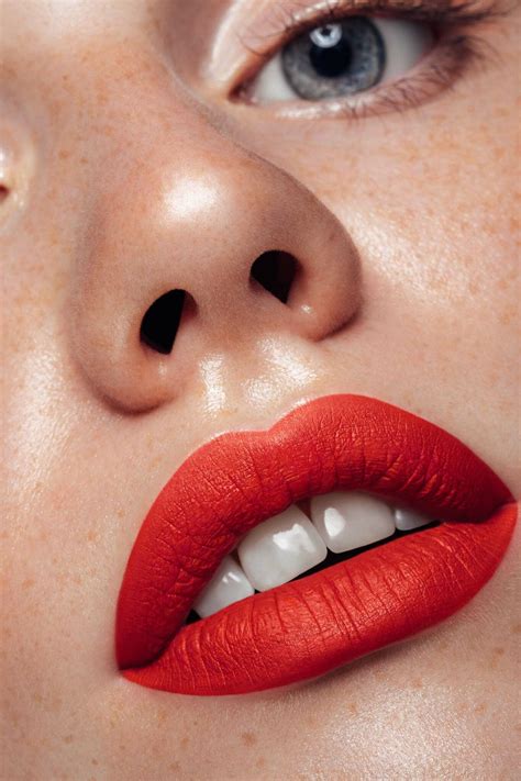 How To Apply Matte Lipstick For A Flawless Long Lasting Look Expert