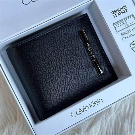 Calvin Klein Wallet For Men Black Leather Color Catchy Watches