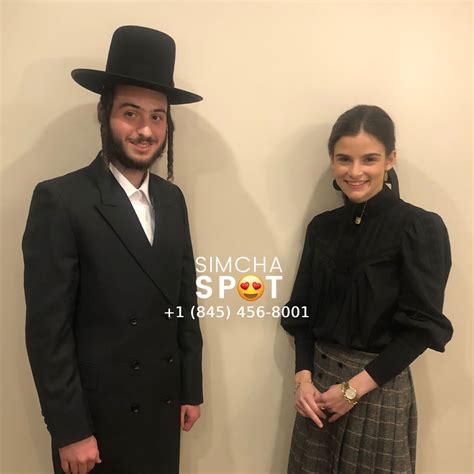 Engagement Of Pia Schwartz To Yanky Rosenthal Simcha Spot