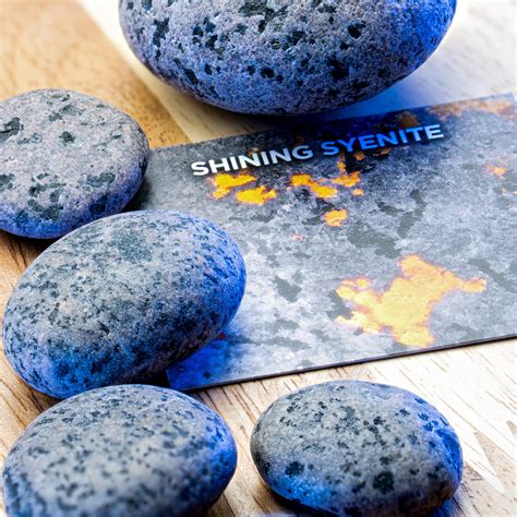 Shining Syenite Uv Glow Rocks