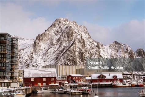 Gambar Pagi Kota Svolvaer Kepulauan Lofoten Rorbu Merah Tradisional Tua