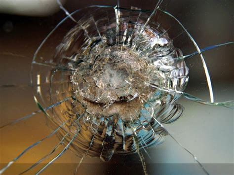 200 Cracked Screen Wallpapers