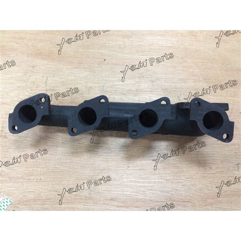 V2203 V2403 Exhaust Manifold For Kubota Diesel Engine Parts